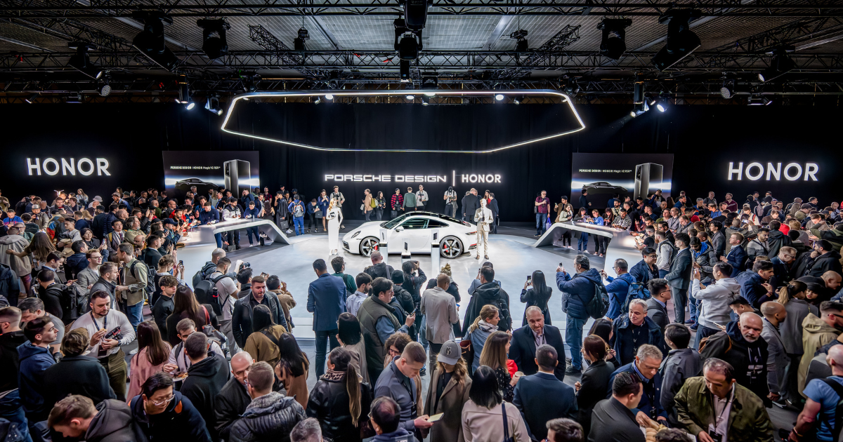 The HONOR x Porsche Design Smartphone Is The Latest In Luxury Tech ...