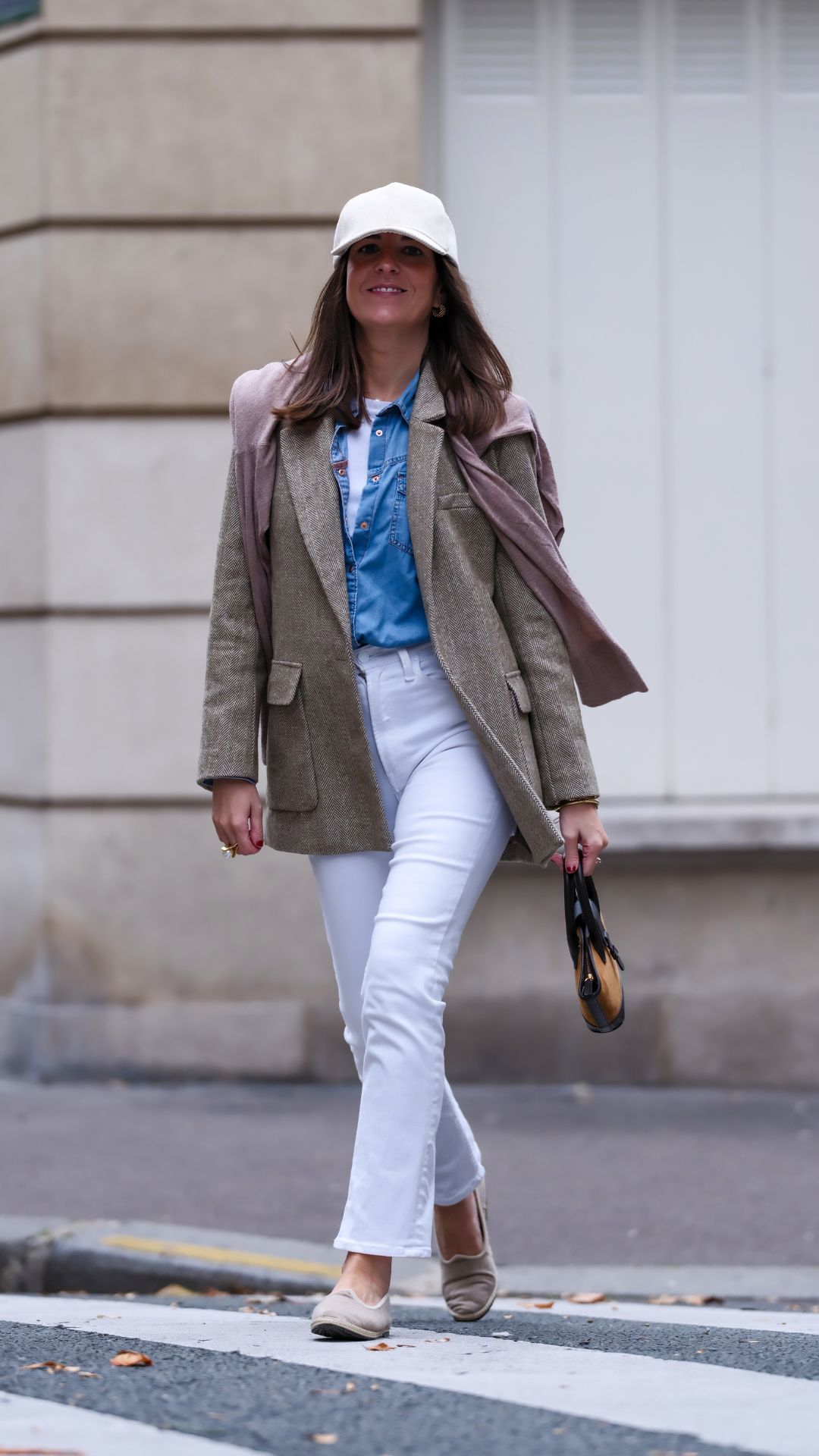 32 inspirational street style outfits for jeans wearers | Woman & Home