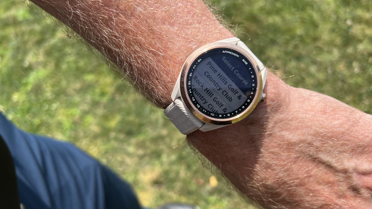 Garmin Approach S42 review | Tom's Guide