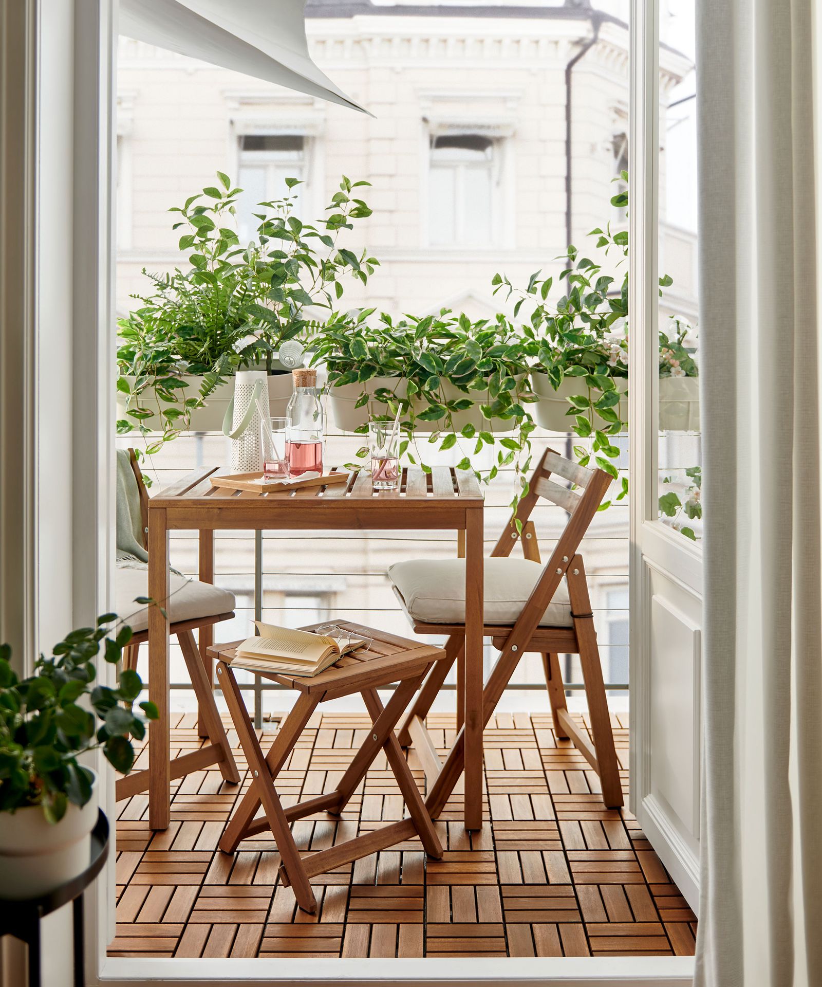 Balcony privacy ideas: 9 ways to screen it from view | Homes and Gardens
