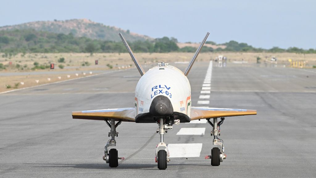 Watch India's reusable space plane prototype ace its final landing test ...