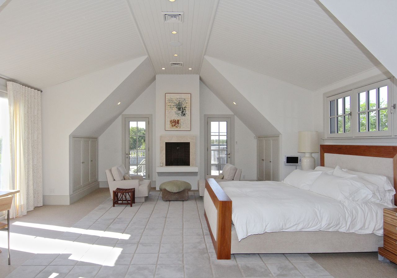Inside Barack and Michelle Obama's Martha's Vineyard home | Homes and ...