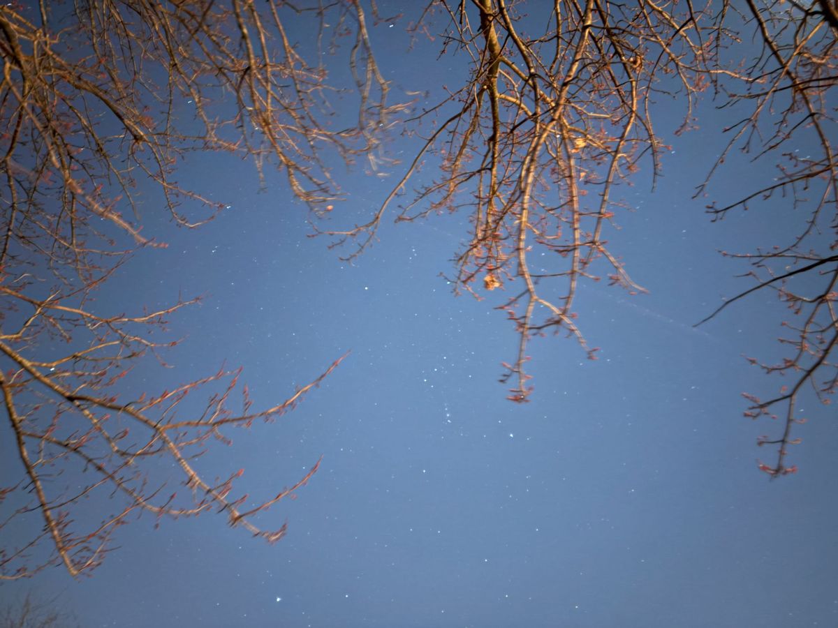 I tried astrophotography on my iPhone 16 to shoot galaxies, nebulas ...