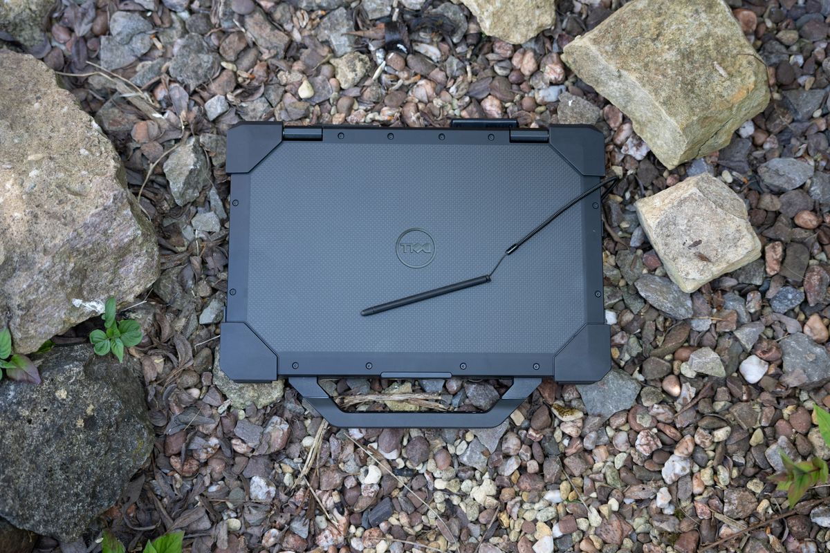 Dell Latitude 7330 Rugged Extreme review: behold, the Humvee of laptops ...