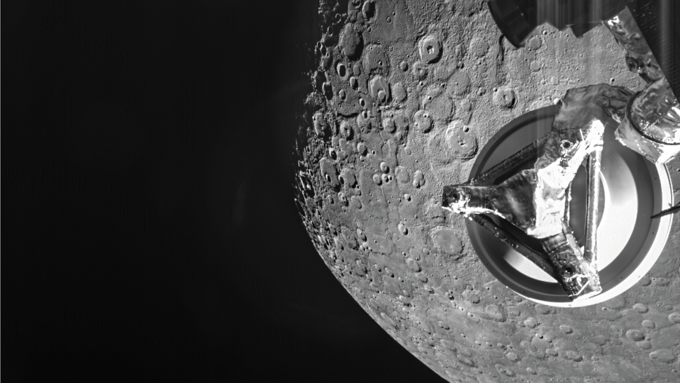 Mercury shows off craters in amazing pictures from close flyby | Space