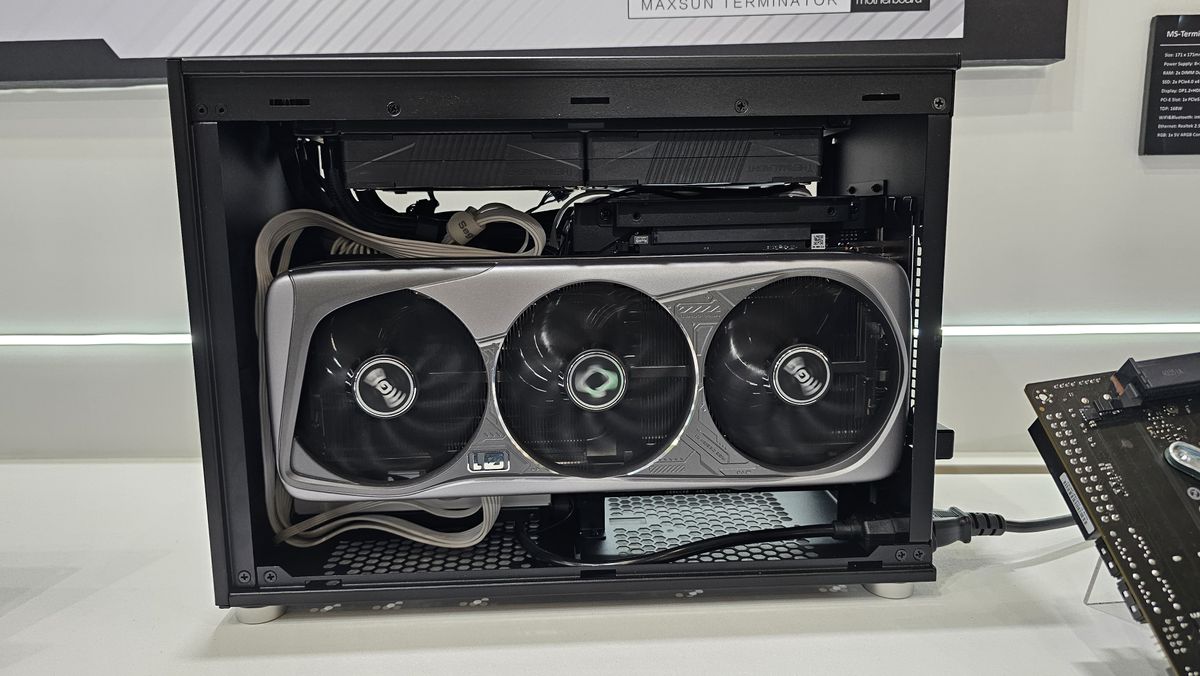 Maxsun's new mini-ITX motherboard puts the GPU slot on its backside ...