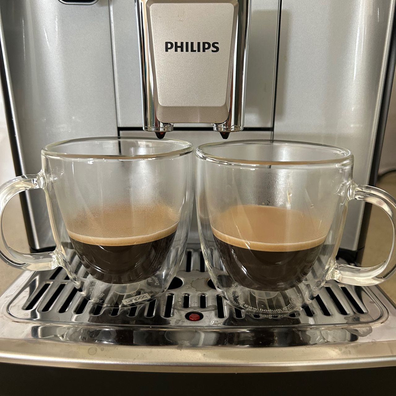 I tried Philips new bean-to-cup coffee machine, which has 20 iced and ...