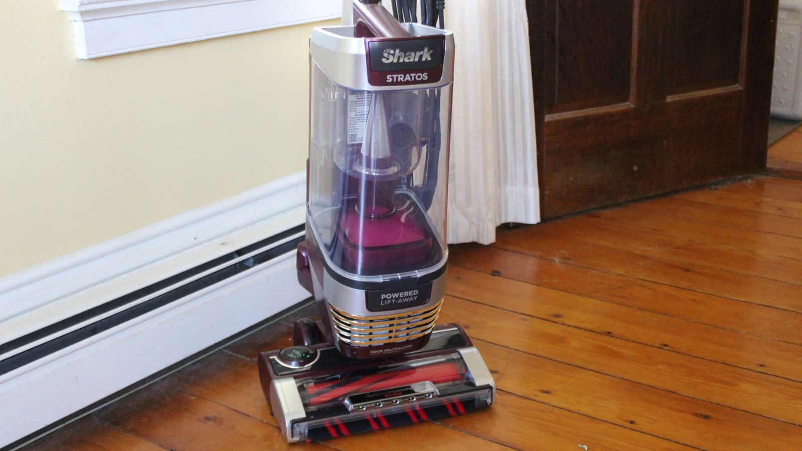 Shark Stratos Upright Vacuum review | Homes and Gardens
