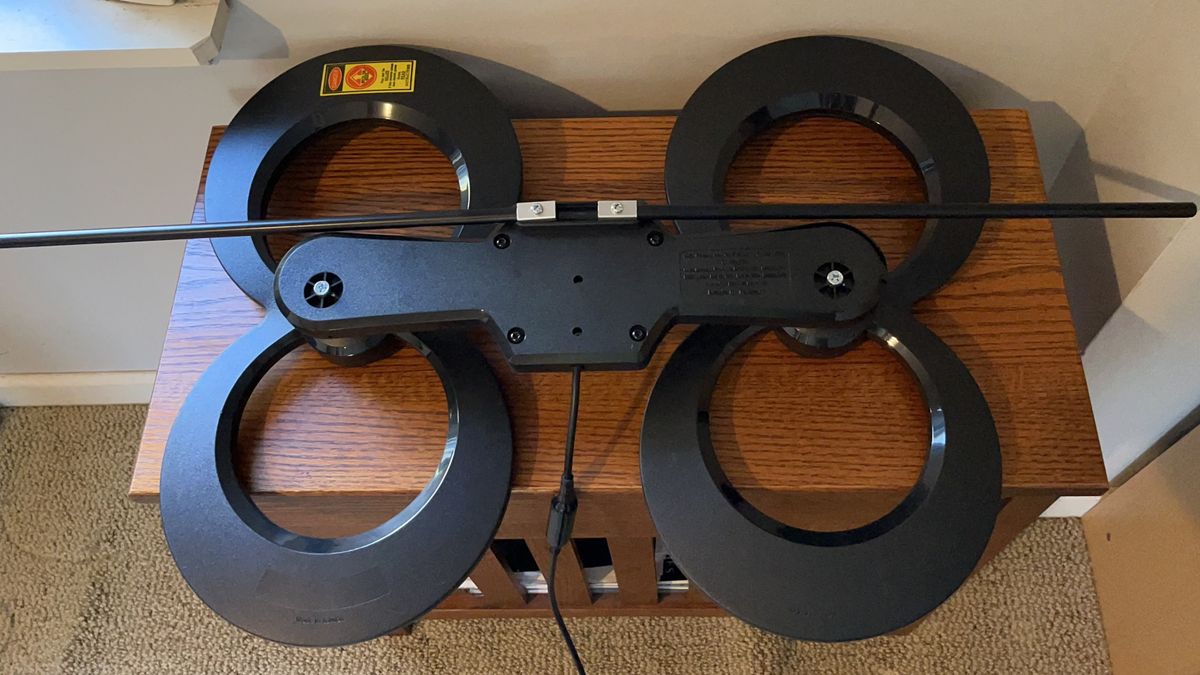 Antennas Direct ClearStream Max-V Pro review: a powerful TV antenna for indoor and outdoor ...