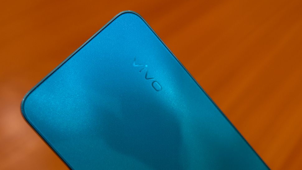 Vivo V25 review: One of the best-looking budget phones, and then some ...