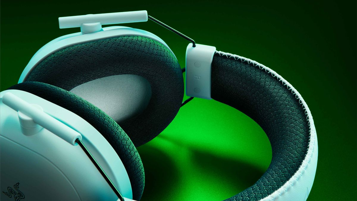 Razer BlackShark V2 Pro for Xbox hands-on: The best PC gaming headset ...