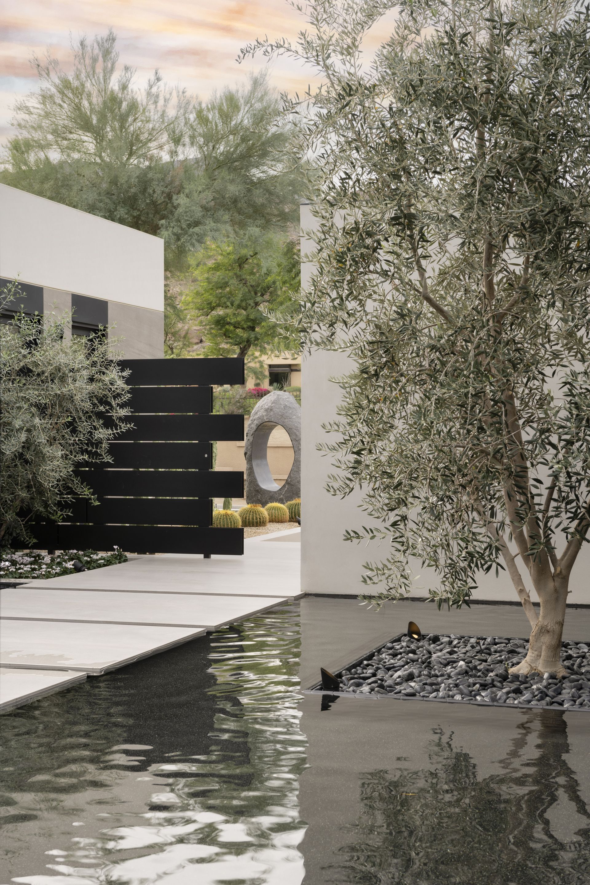 5 modern front yard ideas for a sleek, contemporary look | Livingetc