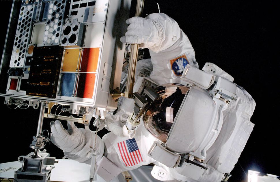 NASA Missions and the American Flag (Photos): Page 3 | Space