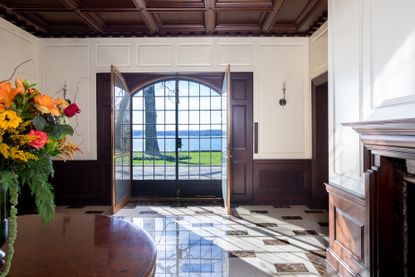 Robin Gibb's house - exceptional former home of the late Bee Gee goes ...