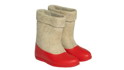 Best cold water swimming kit: six essential items | The Week