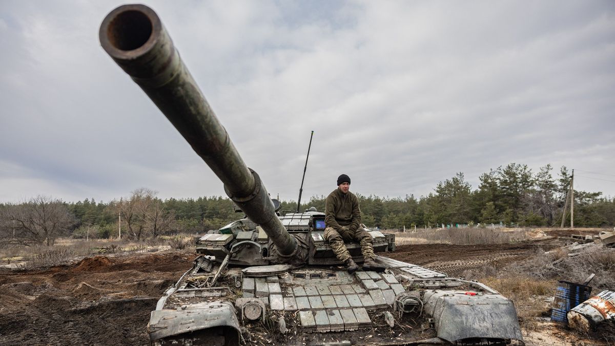 Are Western battle tanks really a silver bullet for Ukraine? | The Week