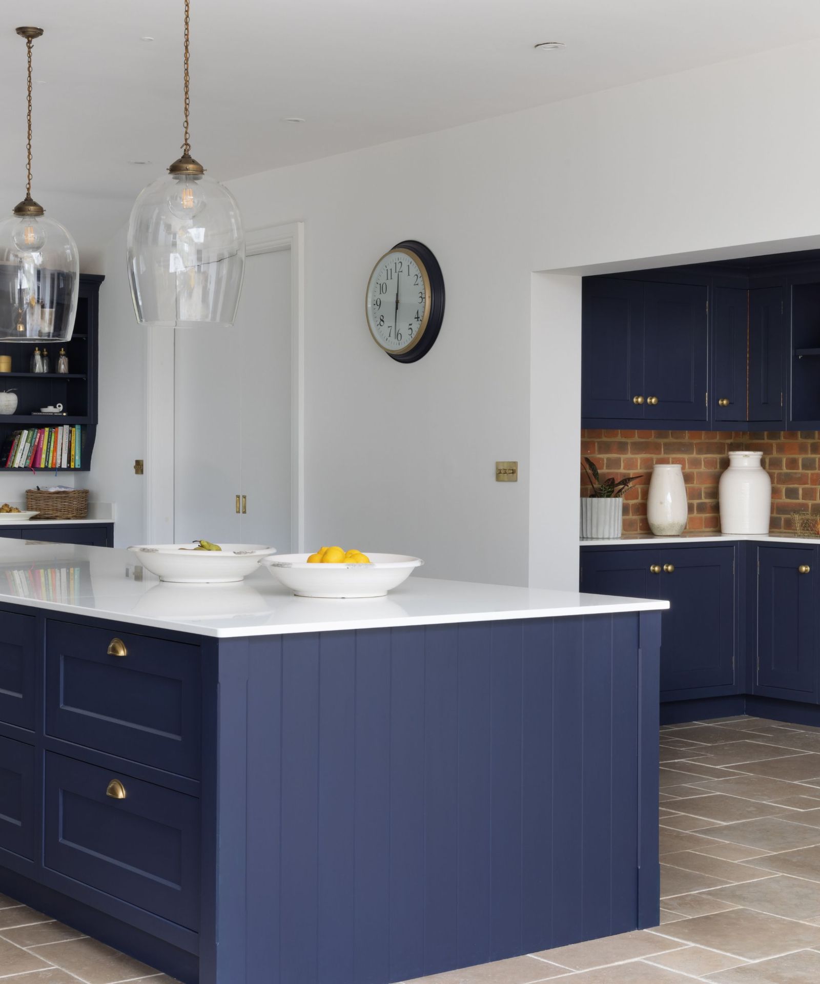 7 outdated kitchen cabinet colors to avoid | Real Homes