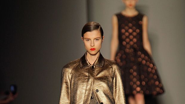 The History of Fashion Week - How New York Fashion Week Started | Marie ...