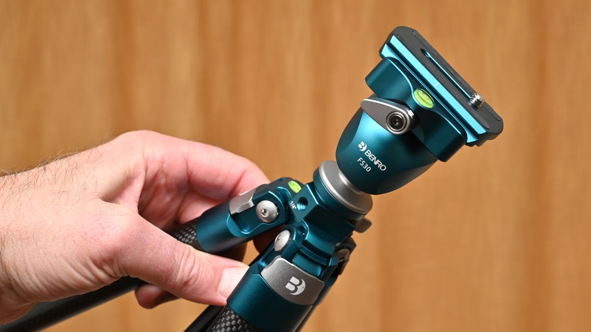 Benro Cyanbird Carbon Tripod with FS30 Head review: a travel tripod kit that aims for mythical ...