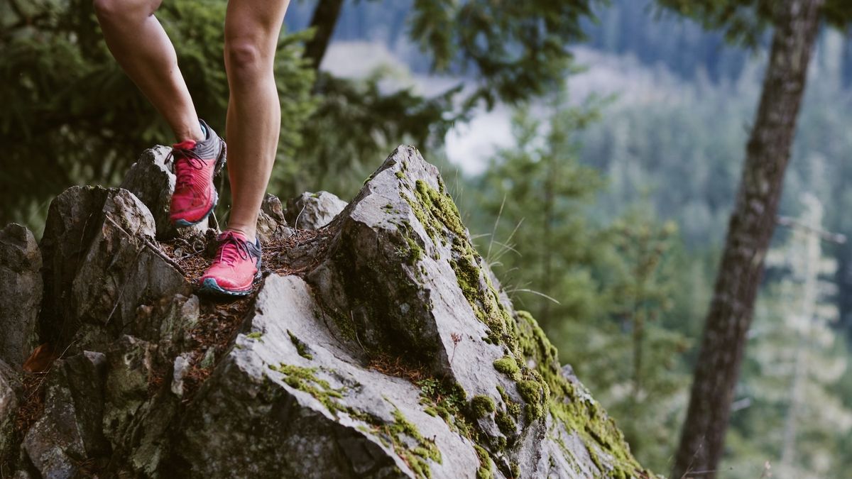 18 mad things climbers and ultra runners do to save a few grams | Advnture