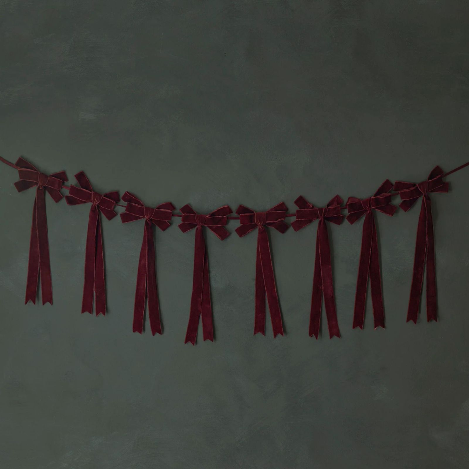 8 Christmas decor trends interior designers are using in their own ...