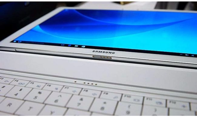 Galaxy TabPro S Is Sleek Windows 2-in-1 with AMOLED Screen | Laptop Mag