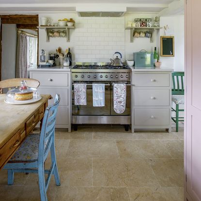 Have a wander around this idyllic country cottage in Surrey | Ideal Home