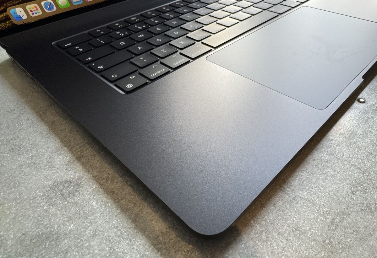 M3 MacBook Air hands-on: 3 striking things about Apple's new laptop ...