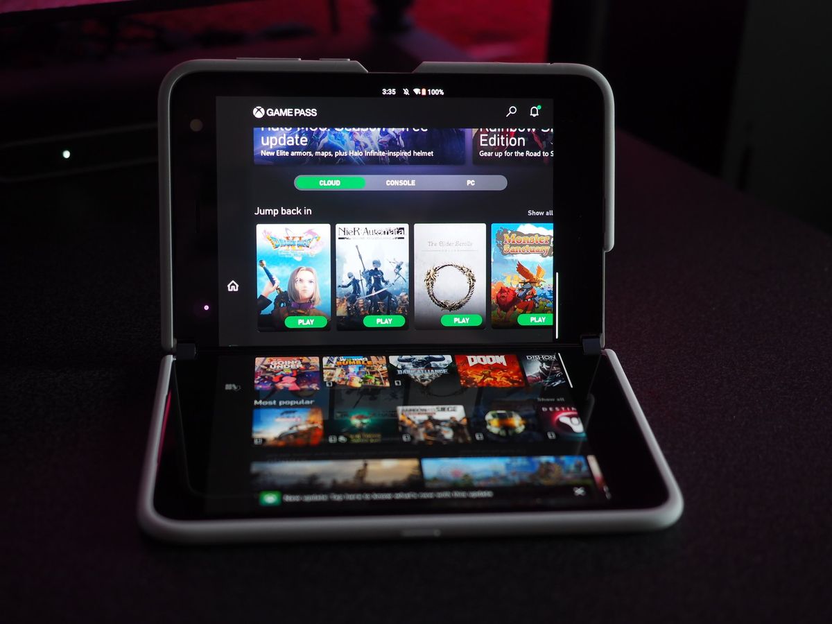 The Surface Duo could evolve to become the Xbox 'Nintendo DS' we never ...