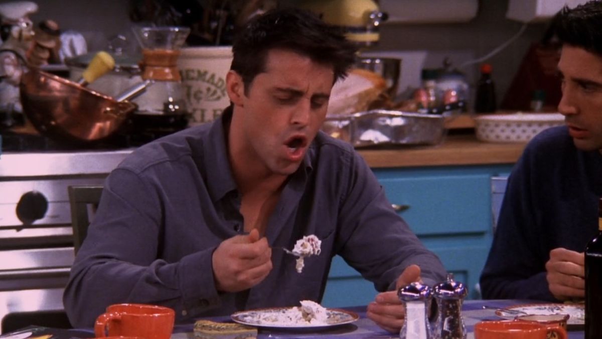 32 Funny Things Joey Has Said About Food On Friends | Cinemablend