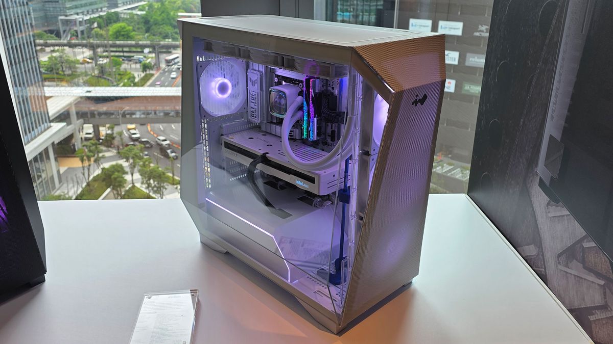 InWin celebrates 40 years with the ChronoMancy — futuristic 1.1m case ...