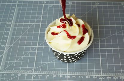 How to make Halloween fang cake decorations | GoodtoKnow