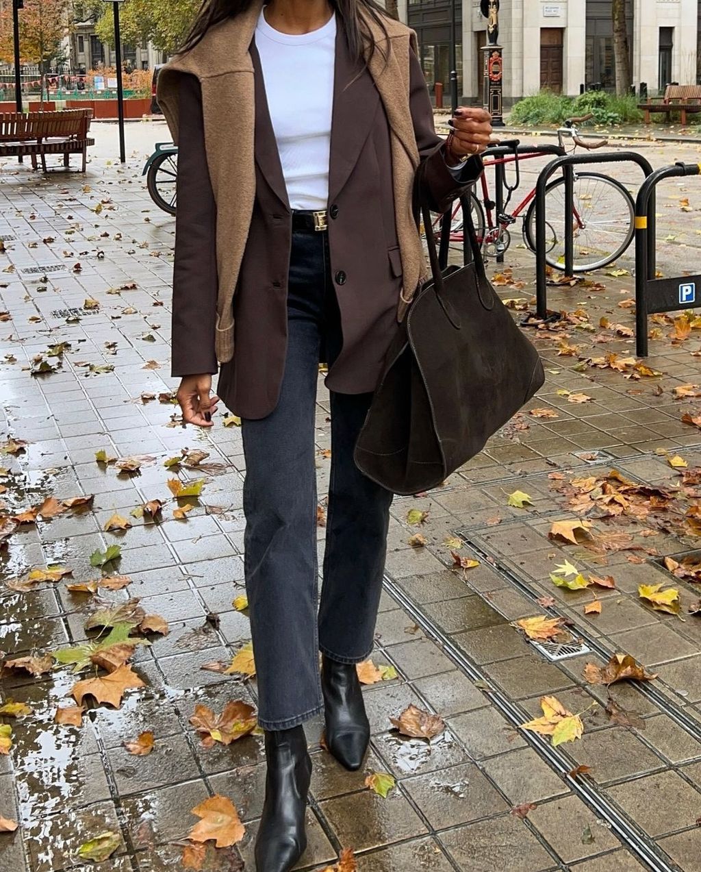 Trust Me—These 6 Winter Bag Trends Will Take Over 2024 | Who What Wear