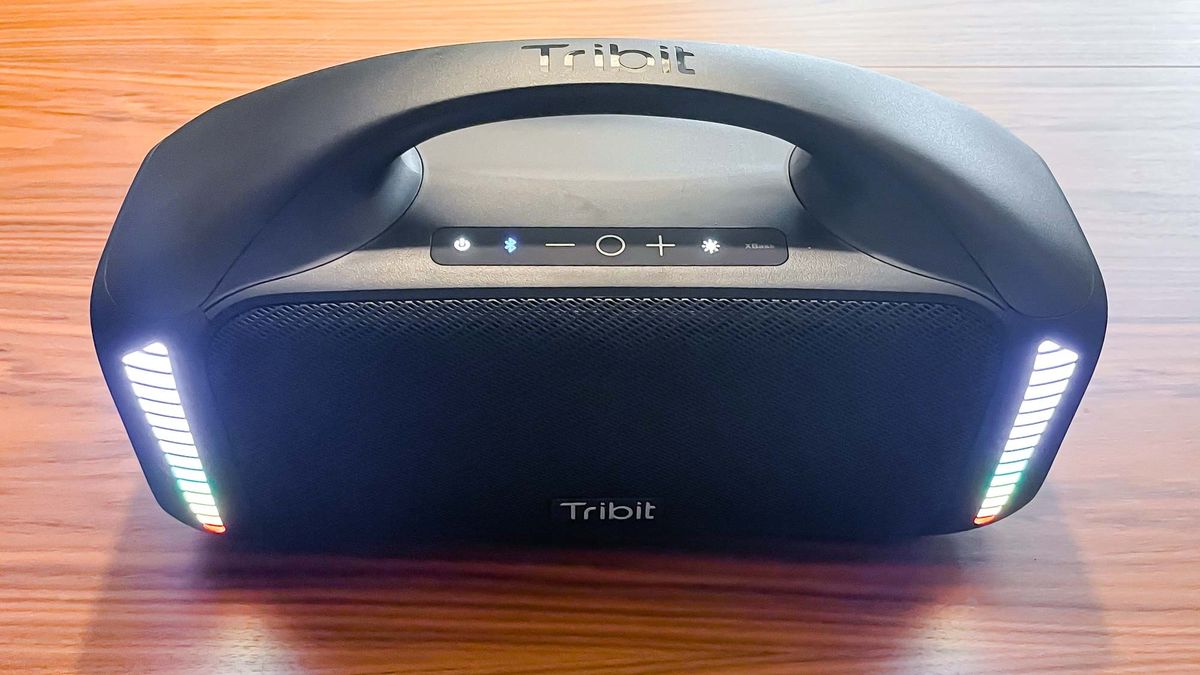 Tribit StormBox Blast review: This Bluetooth speaker keeps the summer ...