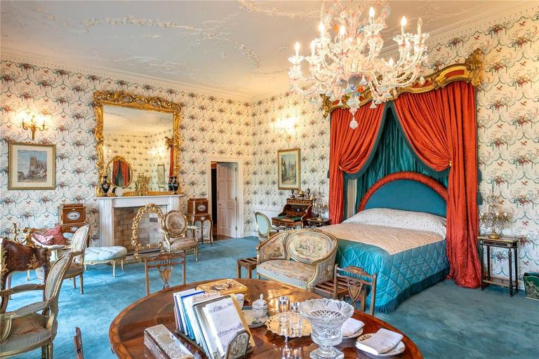 'One of Britain's greatest estates', complete with castle, river and ...