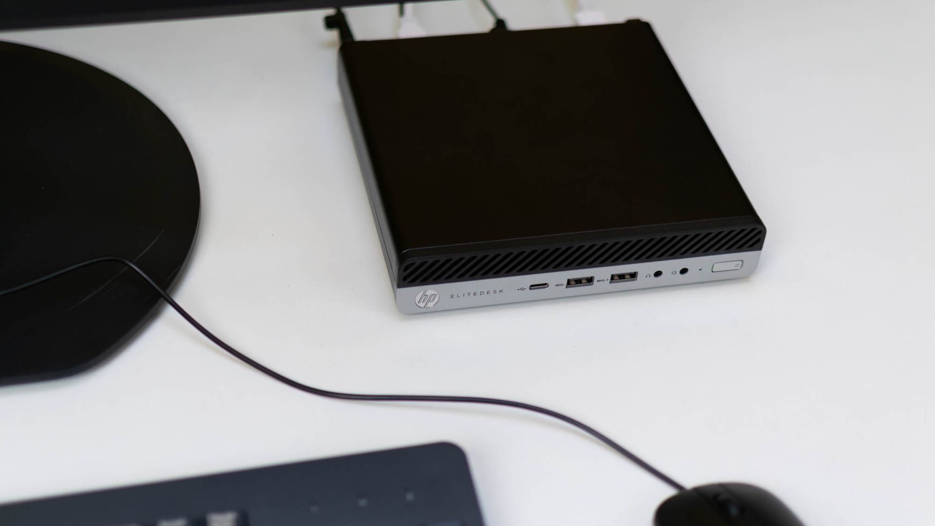 HP EliteDesk 705 G5 Desktop Mini review: Small in size, big in value ...