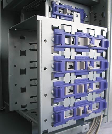 Rails Secure Drives Firmly - 15 Case Power Tower Round-Up | Tom's Hardware