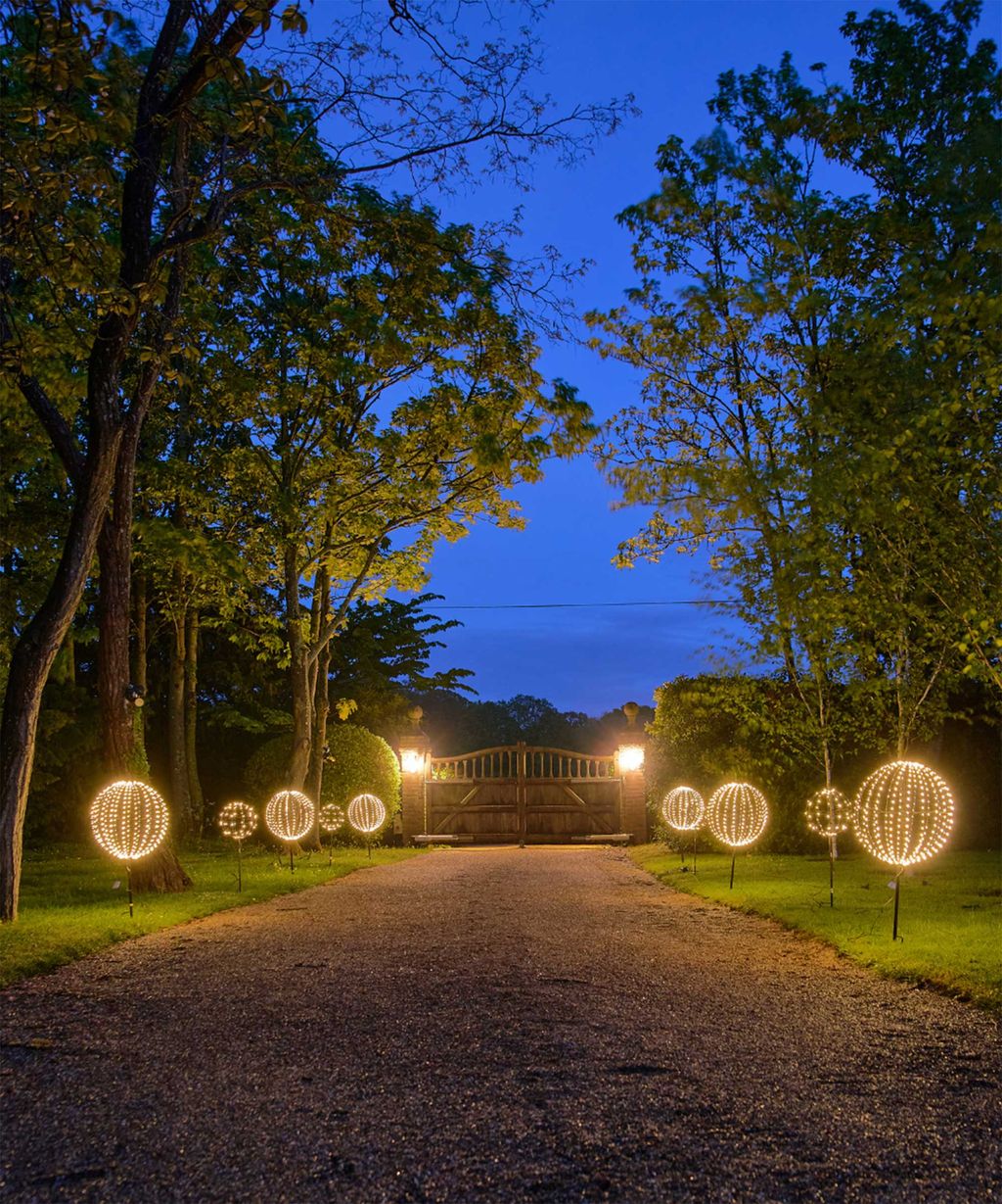Outdoor lighting ideas: 52 ways to create a cozy glow in your garden ...