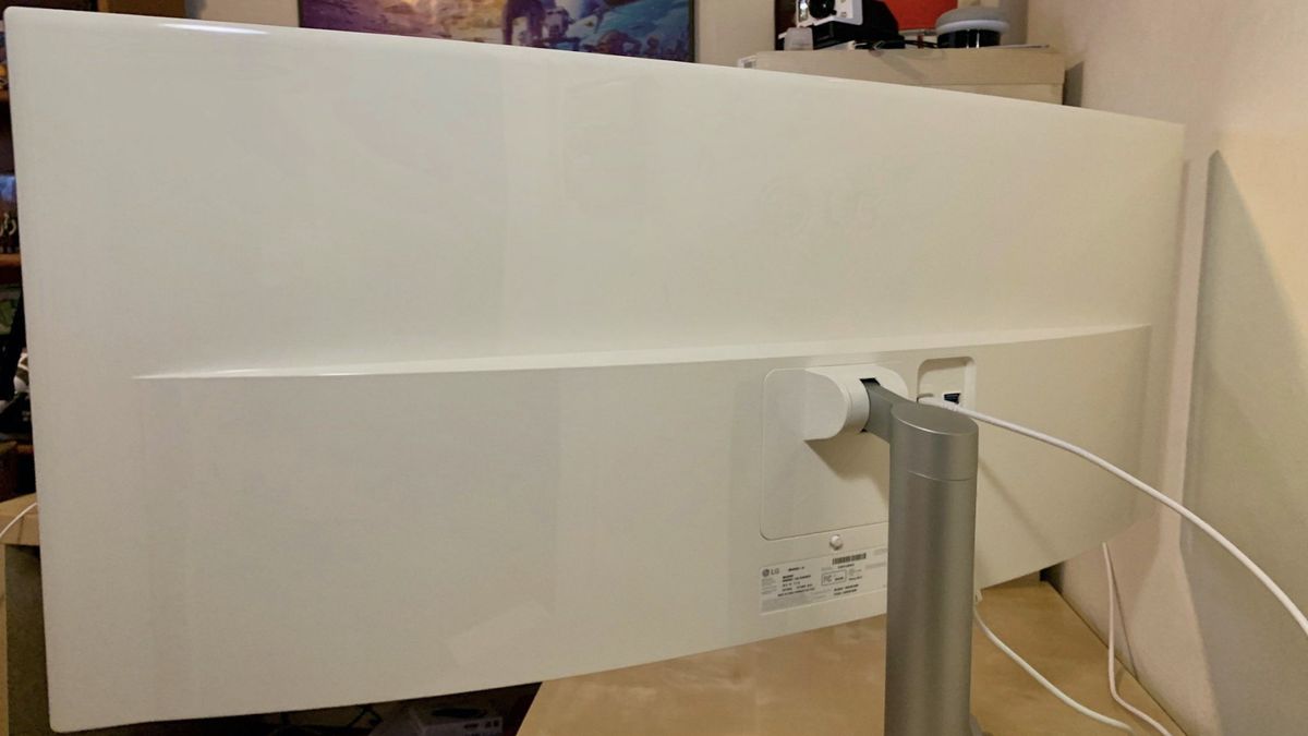 LG 38WK95C-W UltraWide curved display review: How it works with Mac ...