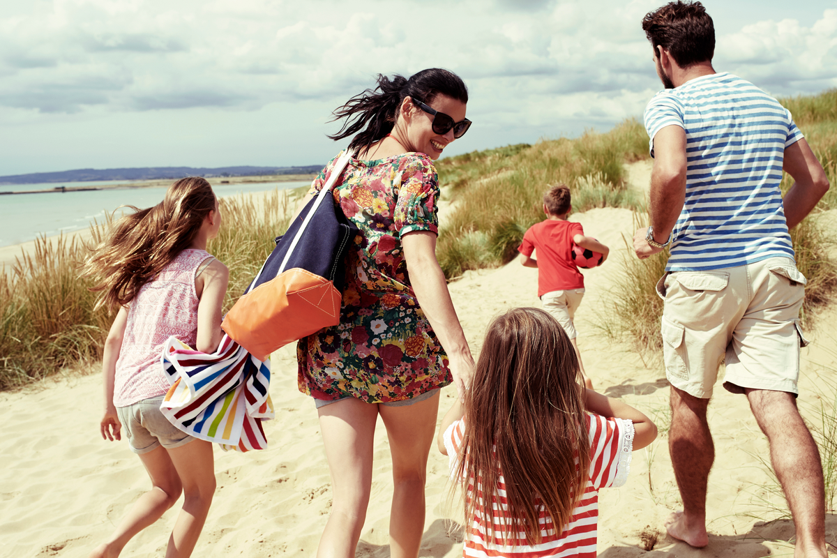 21 handy beach hacks for parents - Good To - %% | GoodtoKnow