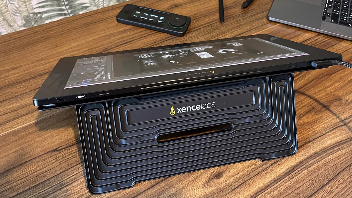 Xencelabs Pen Display 16 review: A serious alternative to the Wacom ...