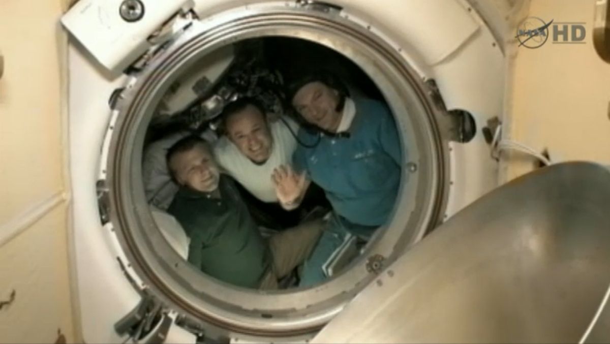 Photos: Soyuz Capsule Lands Safely With 3-Man Crew | Space