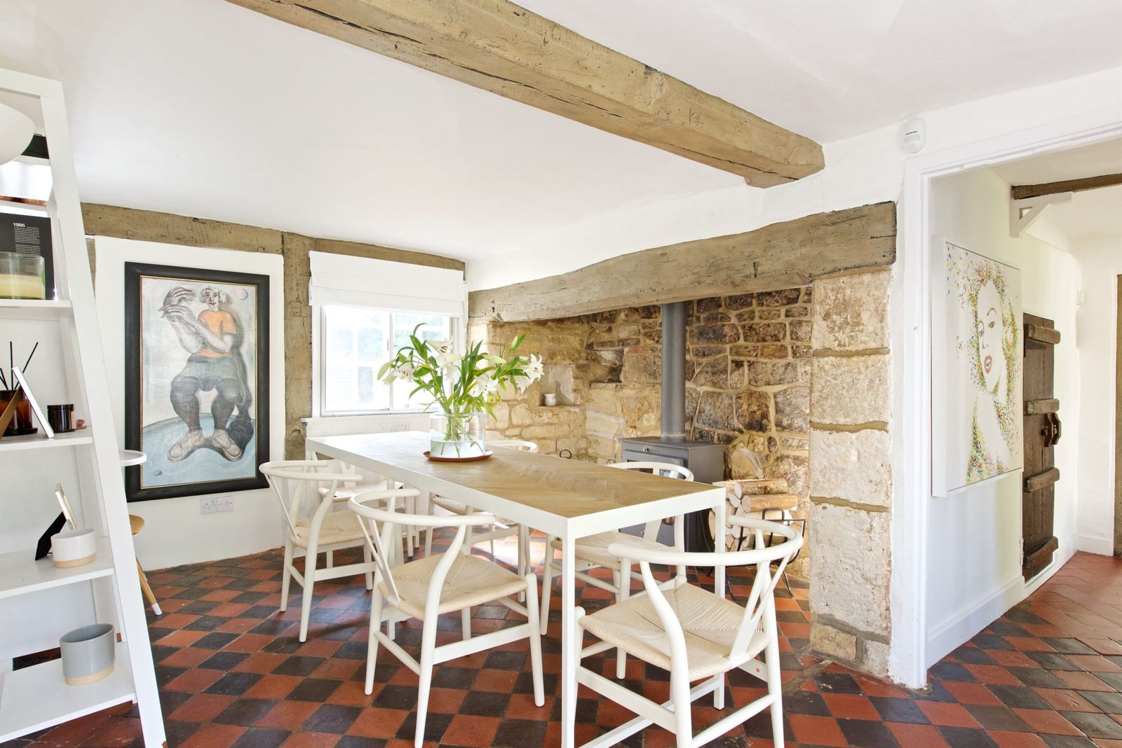 A wonderfully refurbished 16th century cottage that offers the perfect ...