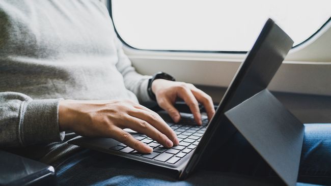 I was sick of my cluttered computer, so I tried these 9 desktop ...