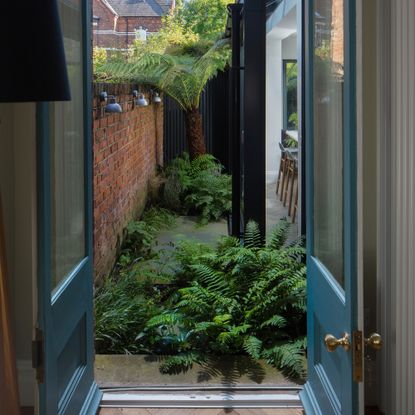 Courtyard garden ideas - 10 ways to create a hidden paradise | Ideal Home