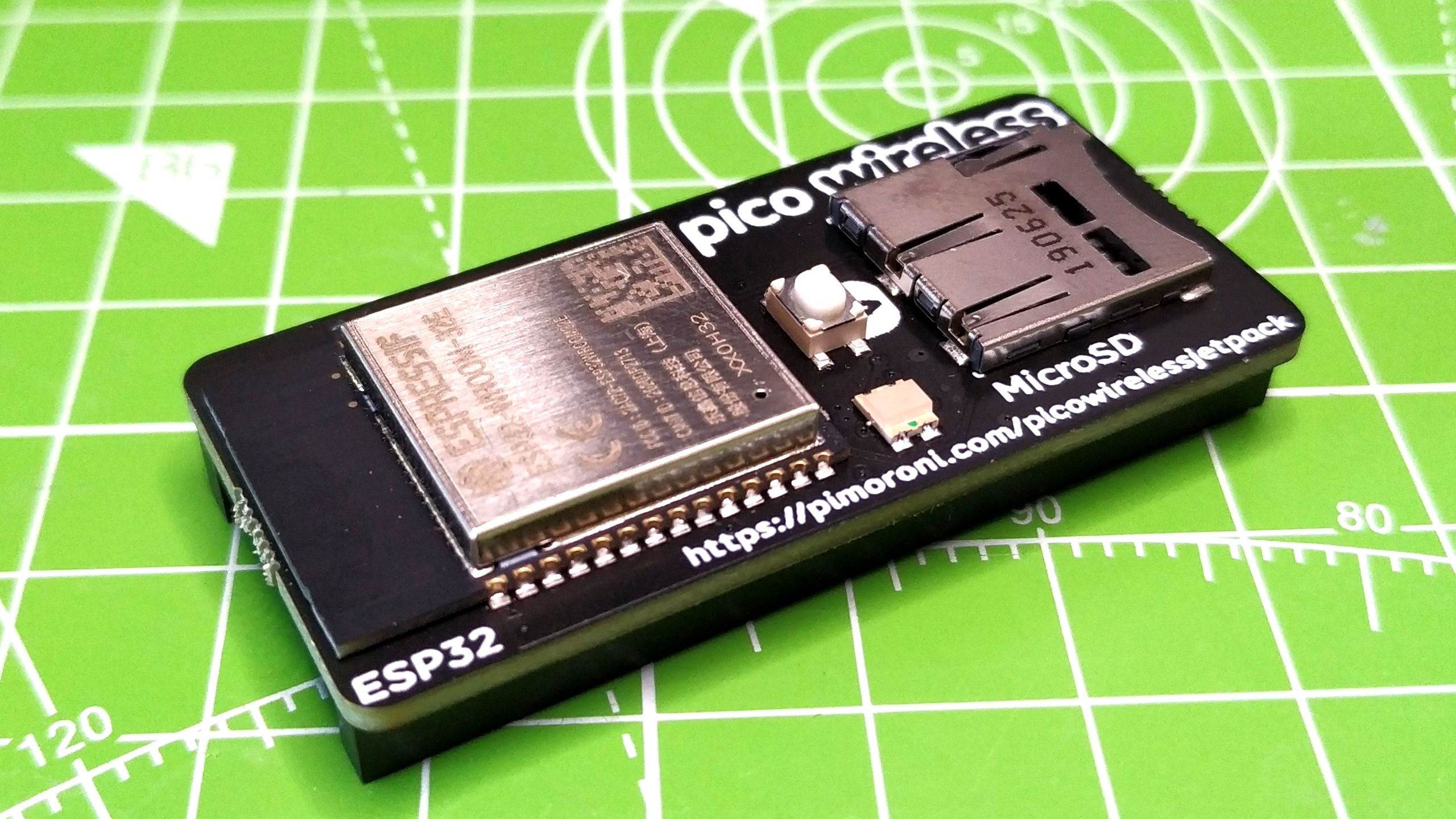 Pimoroni Pico Wireless Review: Easy Pico IoT | Tom's Hardware