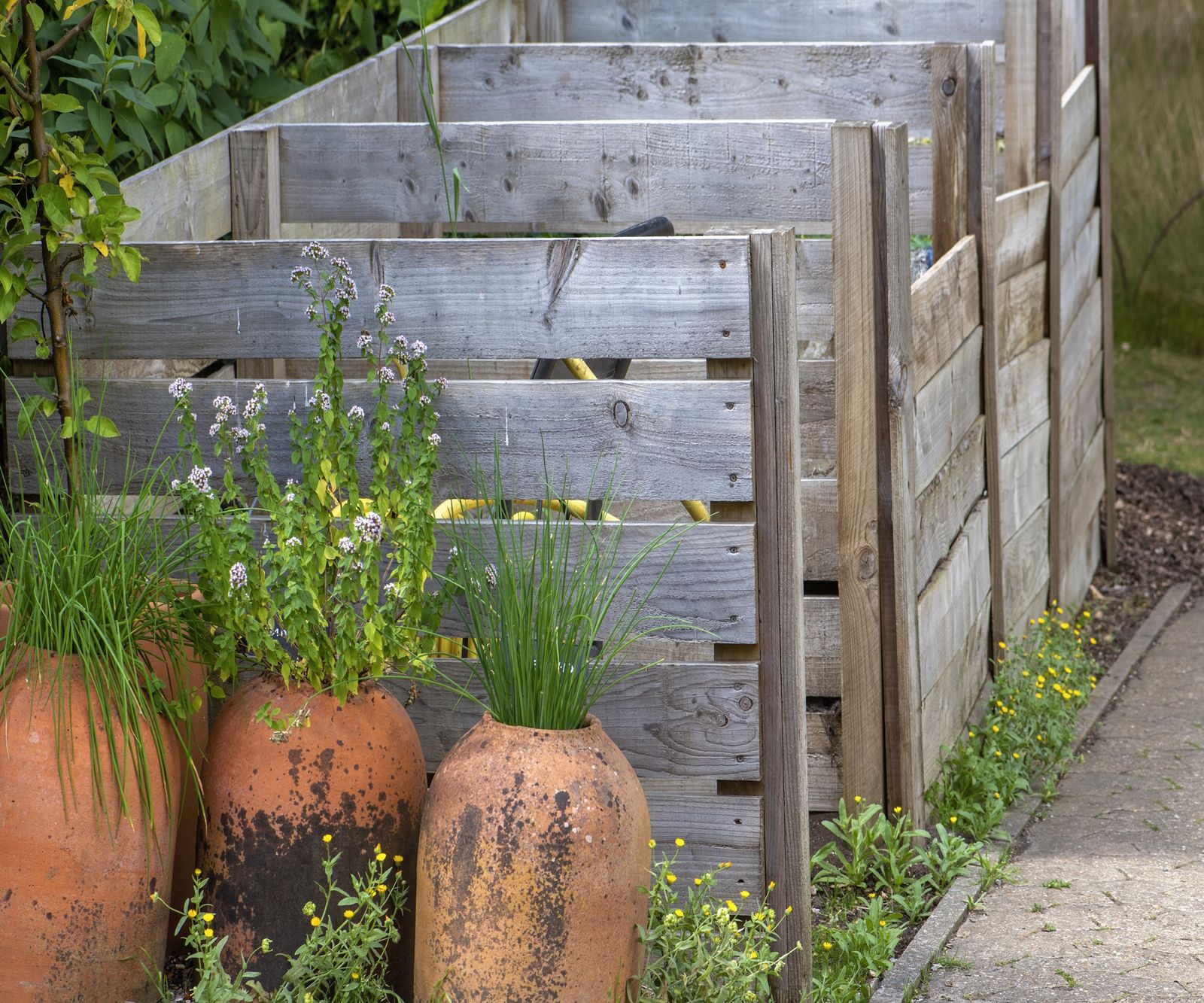 Guide to hot composting – expert advice on how to make it | Homes and ...