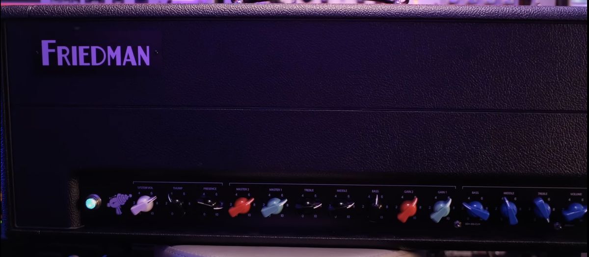 Watch Steve Stevens demo his newly upgraded signature Friedman SS-100 ...