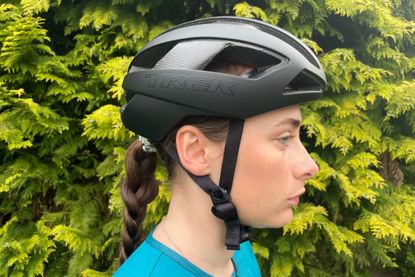 Trek Velocis MIPS helmet review - a lightweight all-rounder | Cycling ...