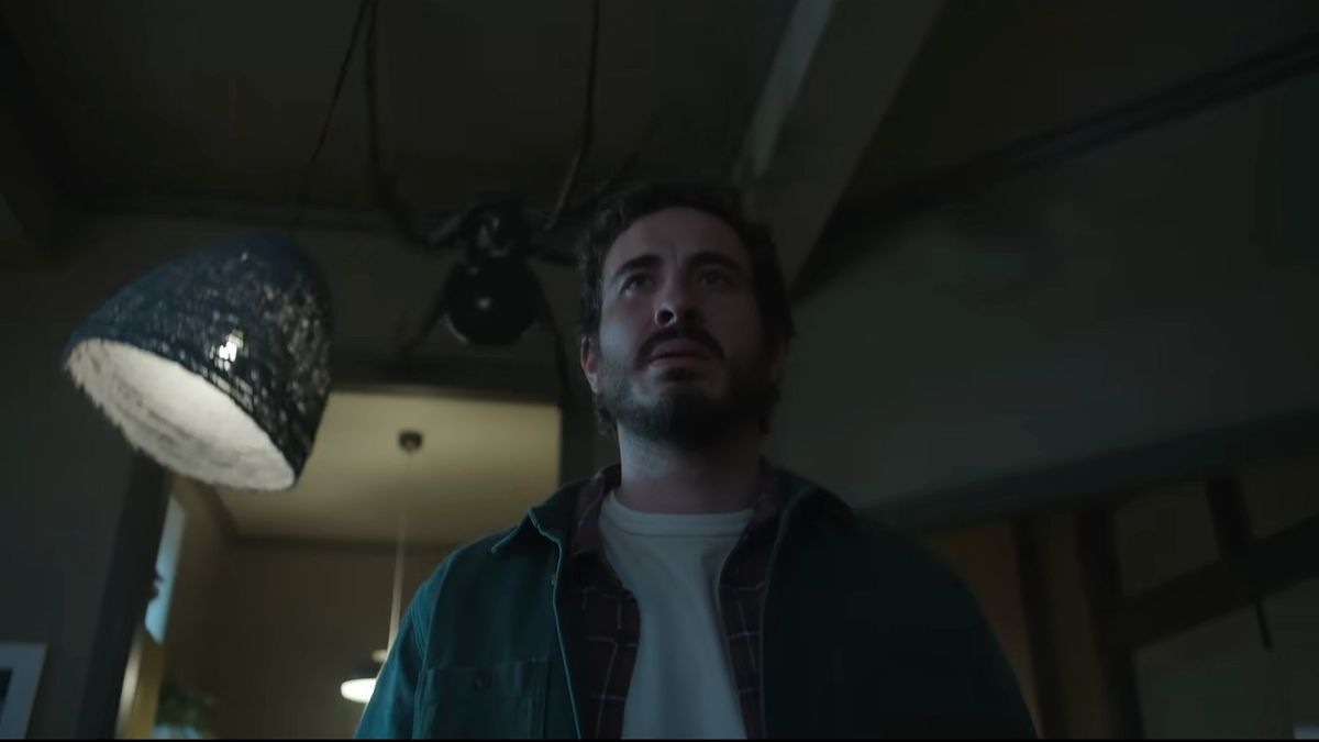 Sting director says he's "kind of remaking Alien" with the giant spider ...